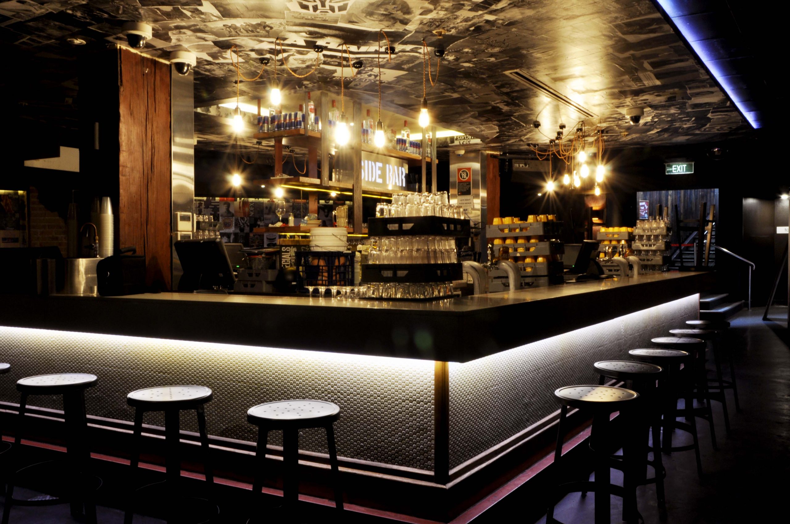 Wake Up Bar – HCCF Commercial Furniture